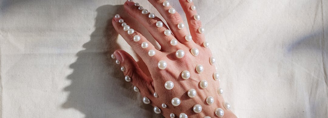 Pearl Earrings: Styles, Occasions & Buying Guide (2026) – AJLuxe